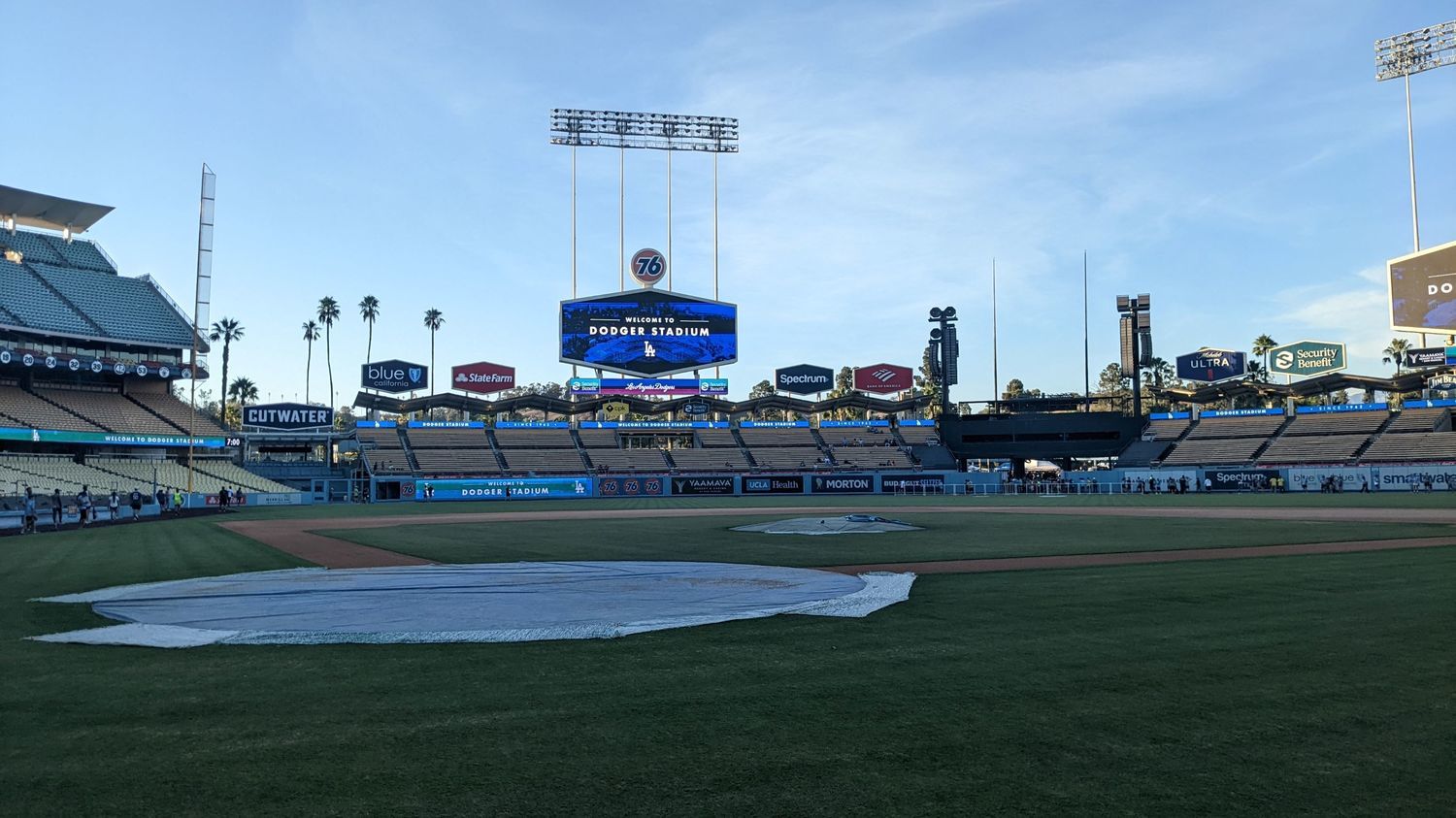 Dodgers Fun Run 2022 その1: 猫+犬生活 in CA